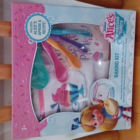 Toys | New Disney Junior Alices Wonderland Bakery Baking Kit Playset ...
